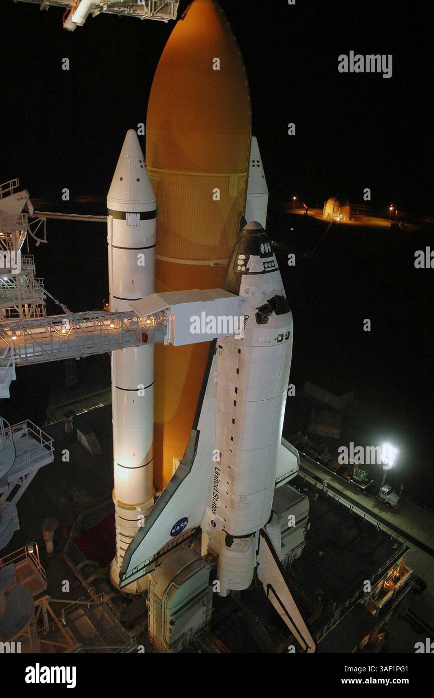 Jul 13, 2005; Orlando, FL, USA; Lights on Launch Pad 39B put Space ...