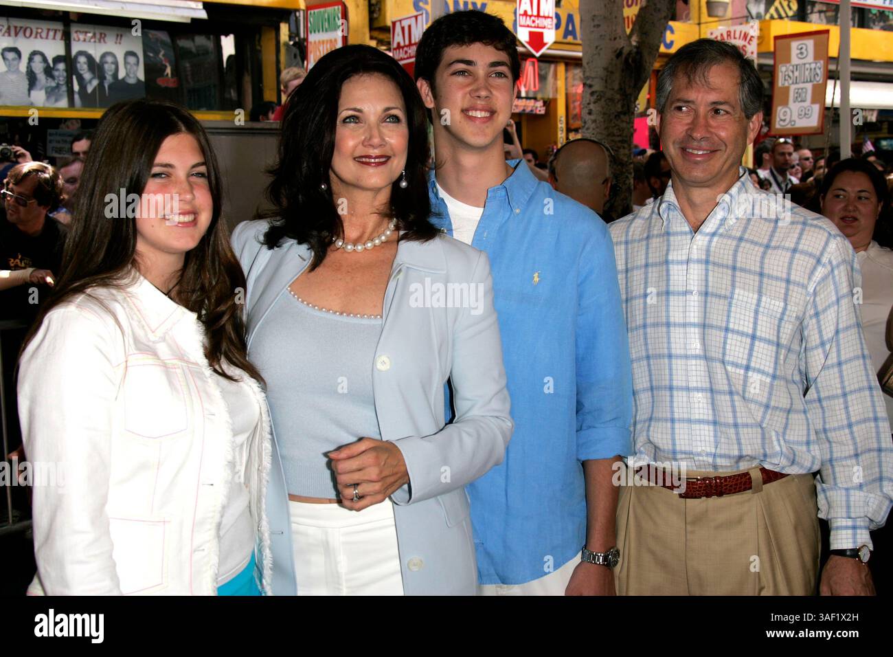 Lynda Carter Family Meet The First Lady