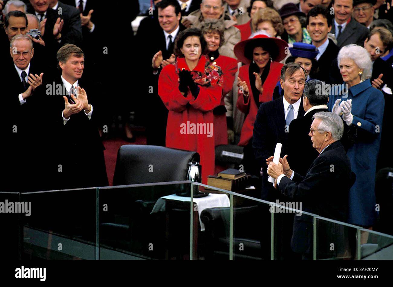 Jan. 1, 2011 - 15331.GEORGE BUSH'S MOM, MARILYN AND DAN QUAYLE, BARBARA ...