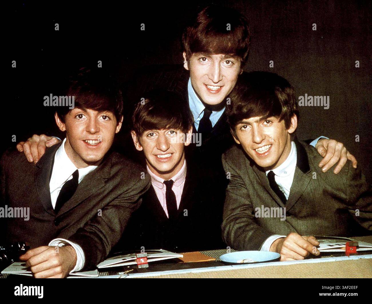 John lennon and paul mccartney 1980 hi-res stock photography and images ...