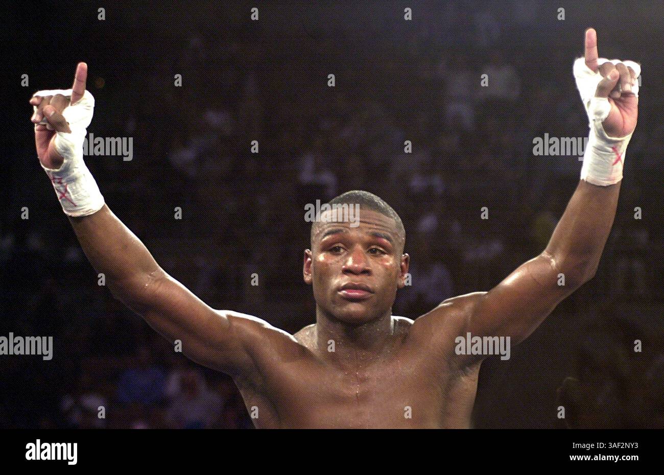 Floyd mayweather 2002 hi-res stock photography and images - Alamy
