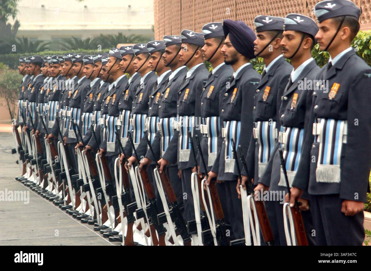 Dec 31, 2004; New Delhi, INDIA; The Indian Air Force (IAF) soldiers ...