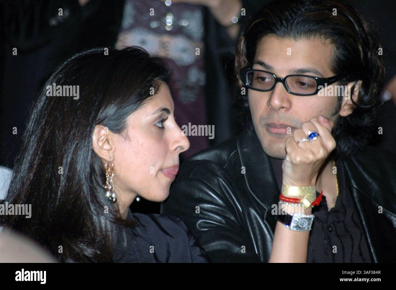 Amitabh bachchan 2005 hi-res stock photography and images - Alamy