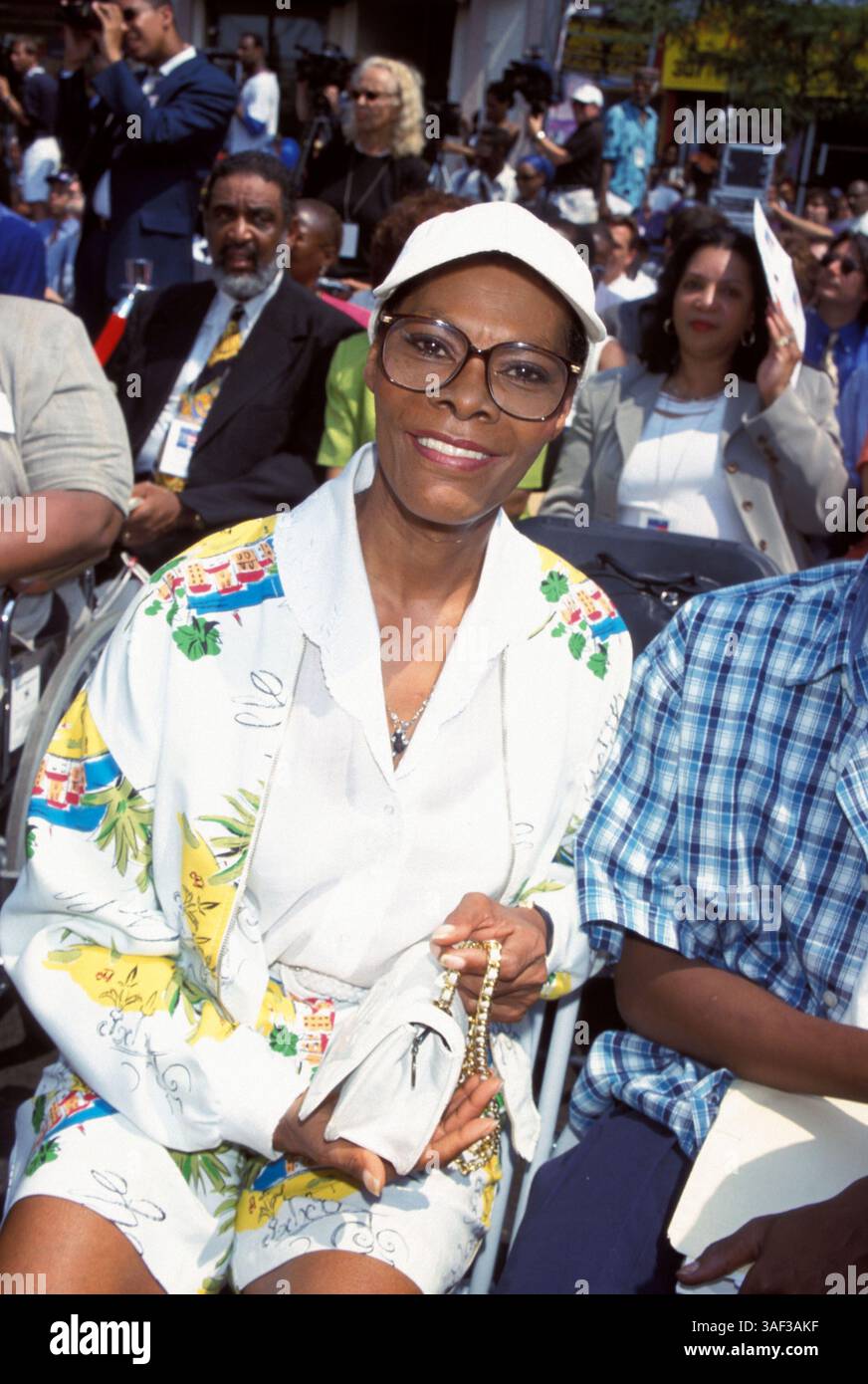 Jul 27, 1998; New York, NY, USA; Singer DIONNE WARWICK at the Harlem ...