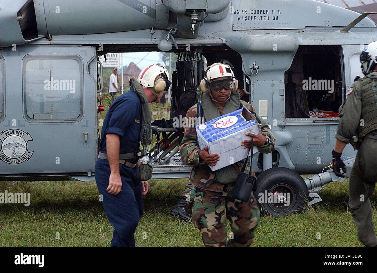 Usns niagara hi-res stock photography and images - Alamy