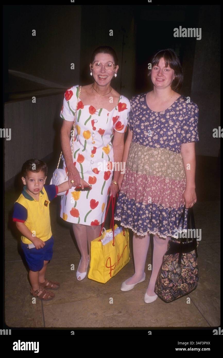 Harry ackerman elinor donahue hi-res stock photography and images - Alamy