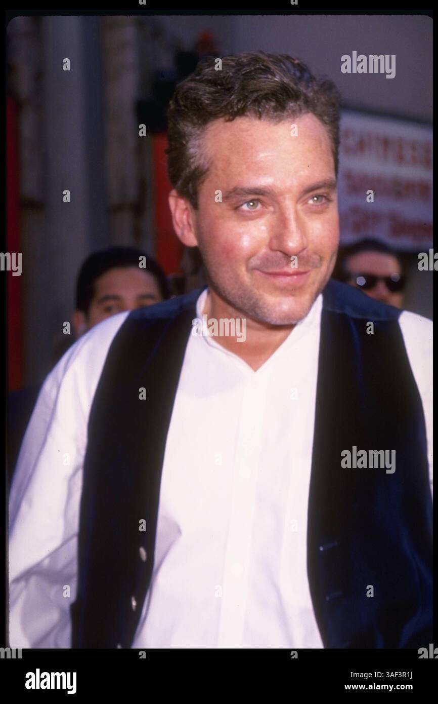 June 18, 1994; Hollywood, CA, USA; Actor TOM SIZEMORE, more famous for ...