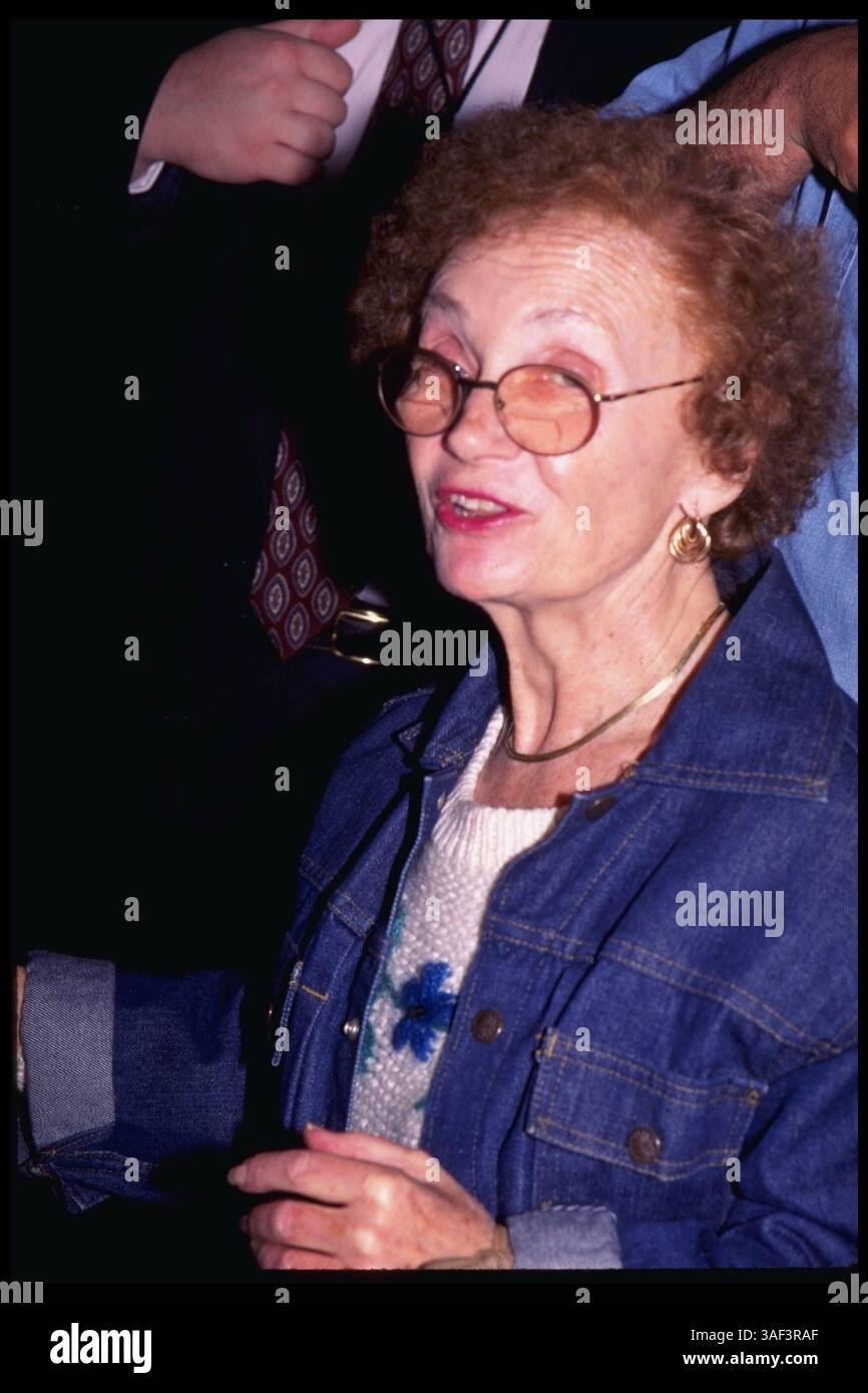 The golden girls 1995 hi-res stock photography and images - Alamy