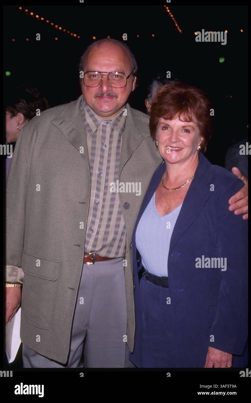 March 31, 1997; Hollywood, CA, USA; Actor DENNIS FRANZ and wife JOANIE ...