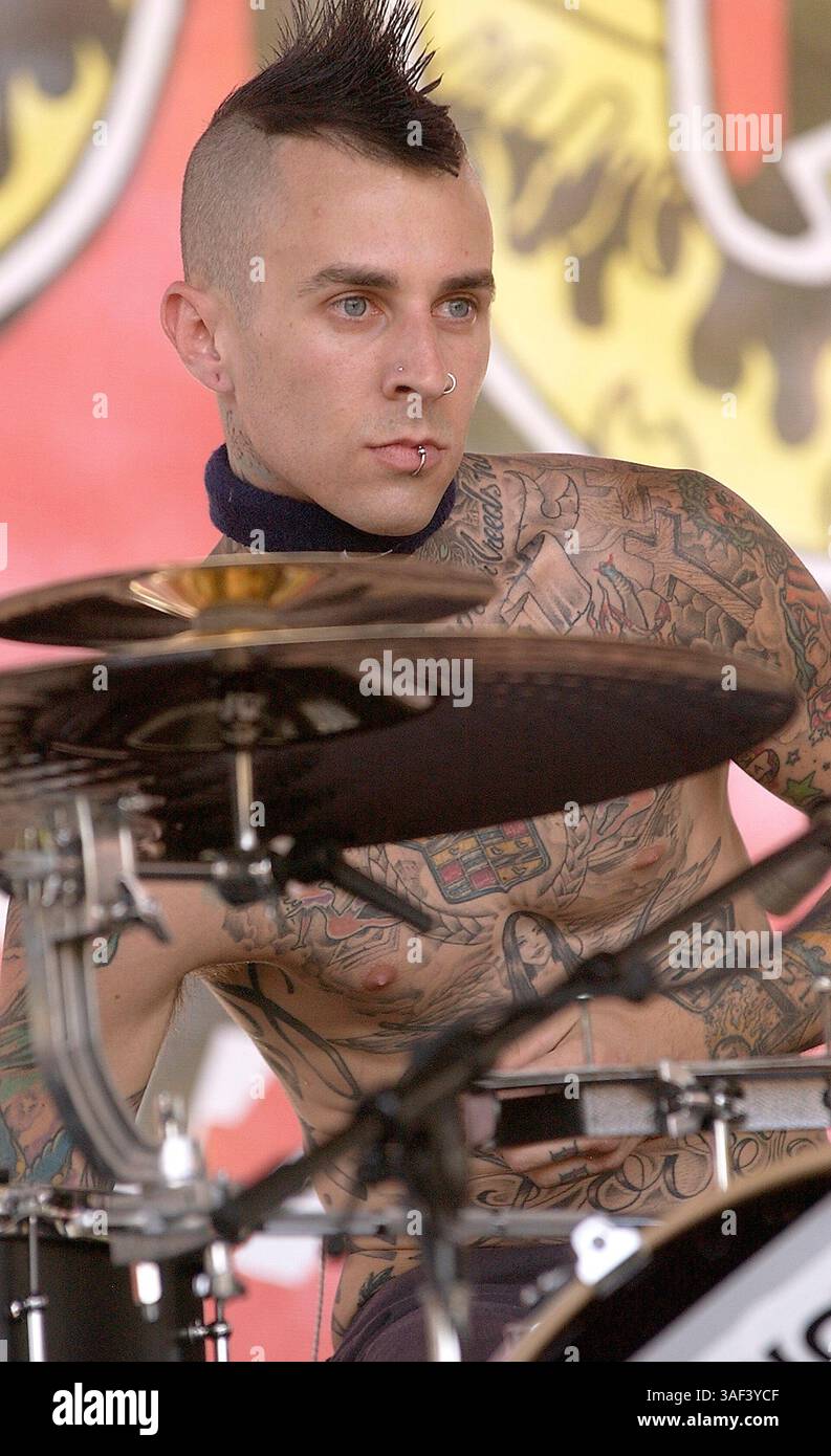 Travis barker of the transplants hi-res stock photography and images ...