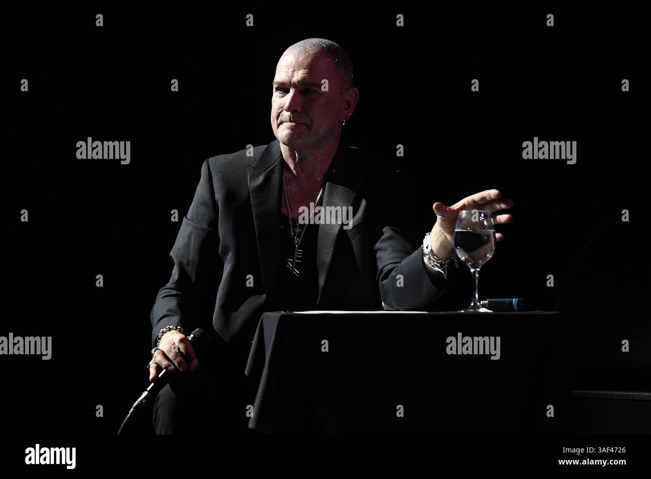 LONDON, ENGLAND - APRIL 06: Gavin Friday performing at EartH on April ...