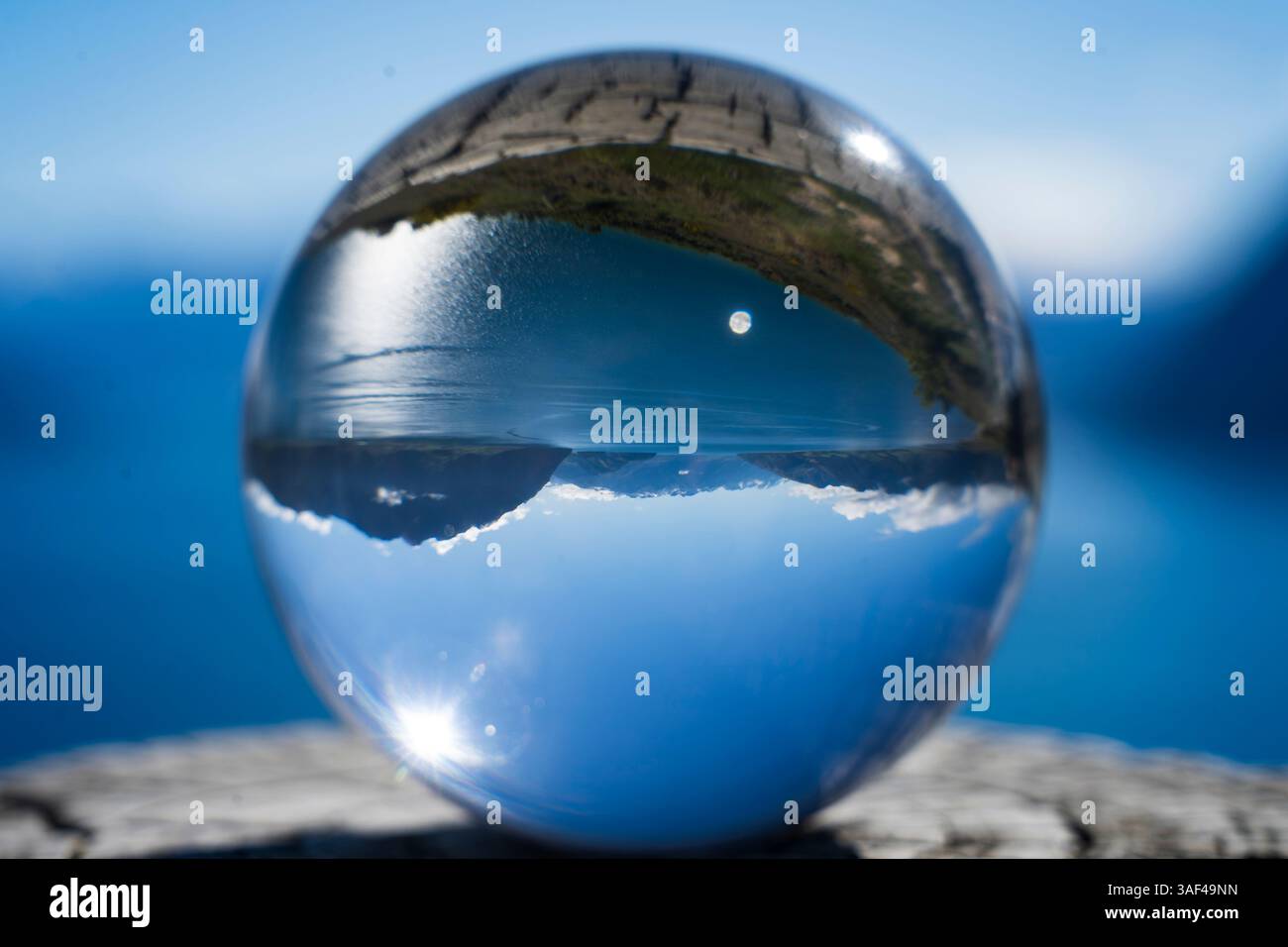 Capturing Wanakas Nature in Daylight Splendor Stock Photo - Alamy