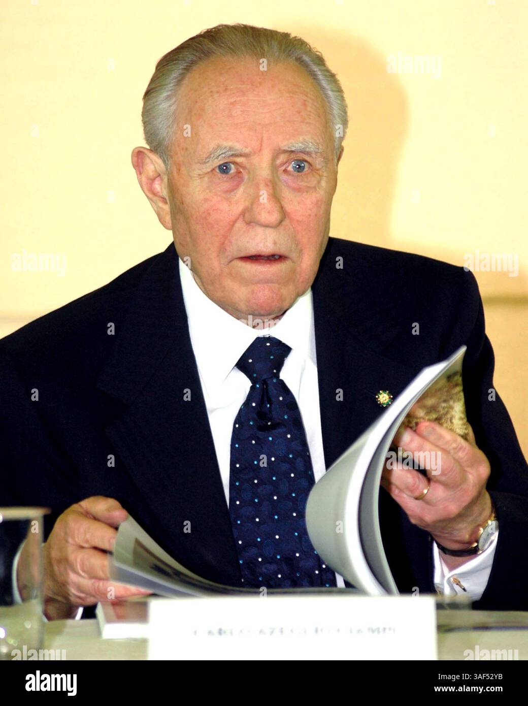 Feb 15, 2005; New Delhi, INDIA; Italian President CARLO AZEGLIO CIAMPI ...