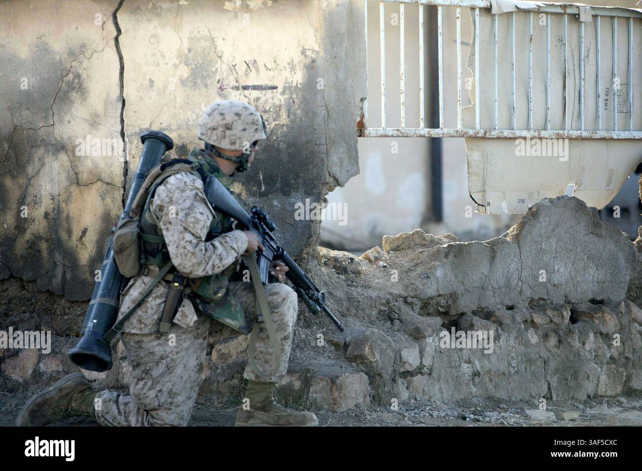 Regiment peop hi-res stock photography and images - Alamy