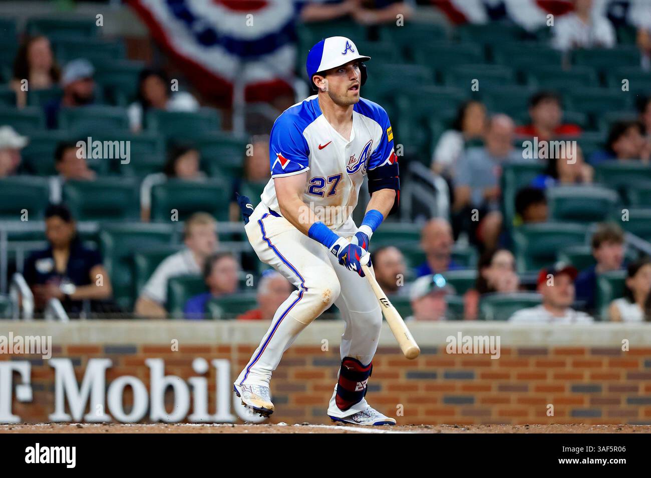 ATLANTA, GA - APRIL 05: Austin Riley #27 of the Atlanta Braves bats ...