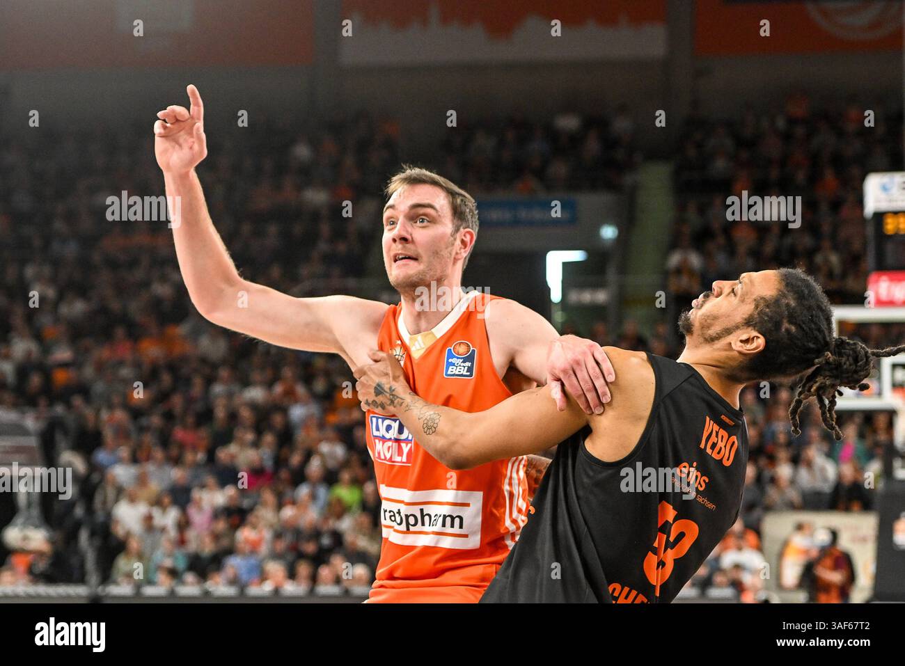 06.04.2025, ratiopharm arena, Neu-Ulm, GER, BBL, ratiopharm Ulm vs Niners Chemnitz, im Bild ...