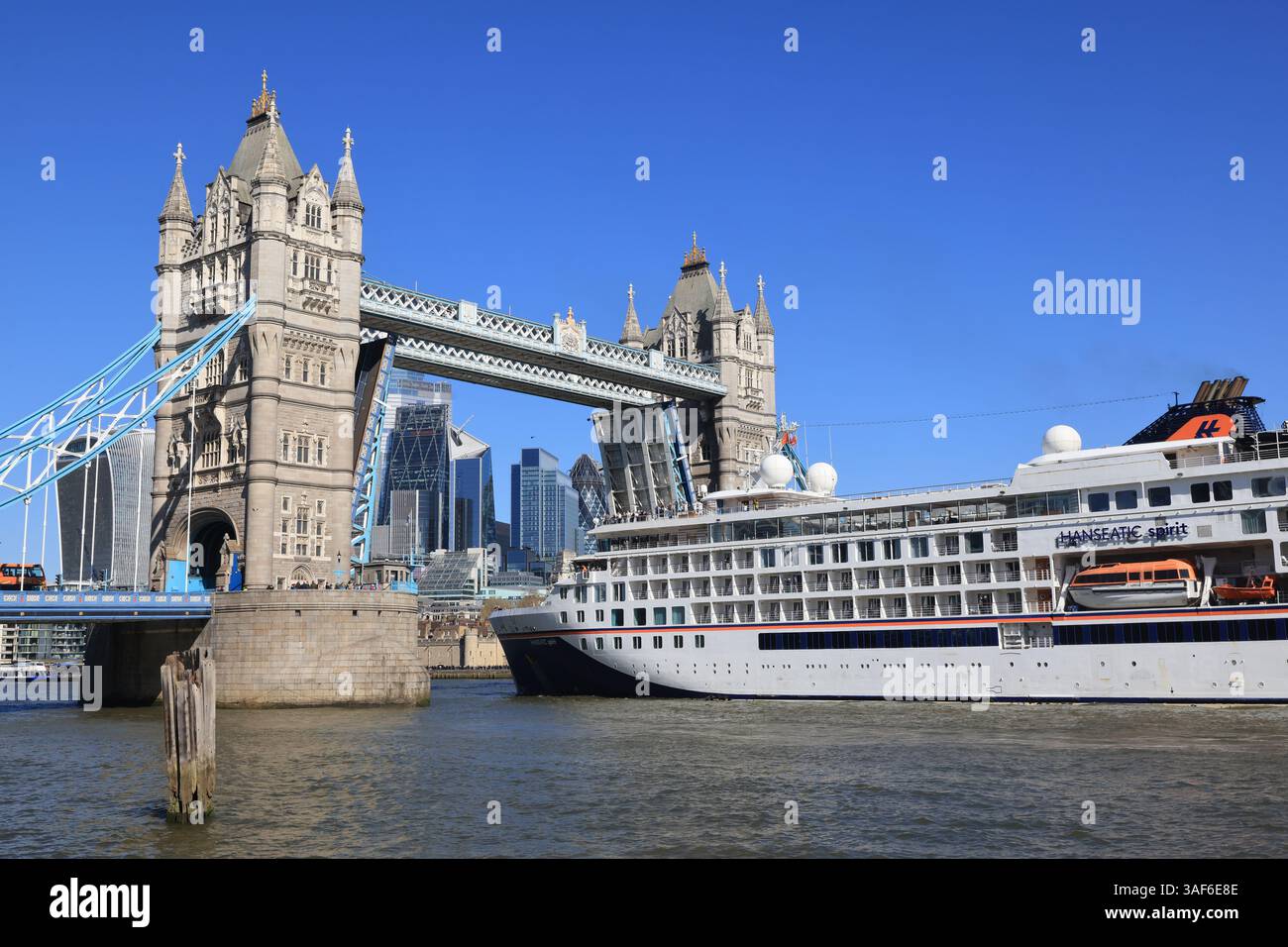 London, UK, 8th April 2025. Tower Bridge was raised this morning to ...