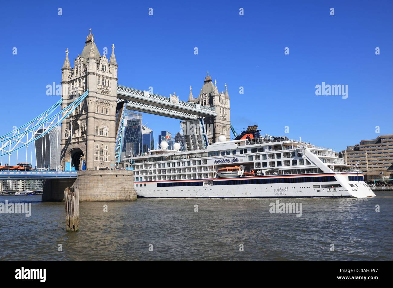 London, UK, 8th April 2025. Tower Bridge was raised this morning to ...