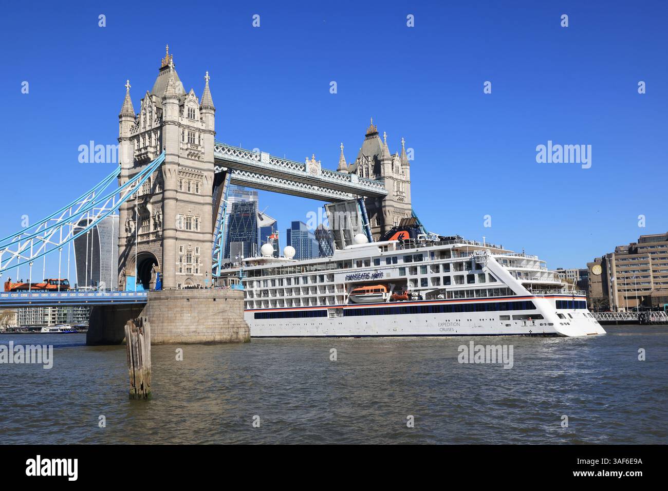 London, UK, 8th April 2025. Tower Bridge was raised this morning to ...