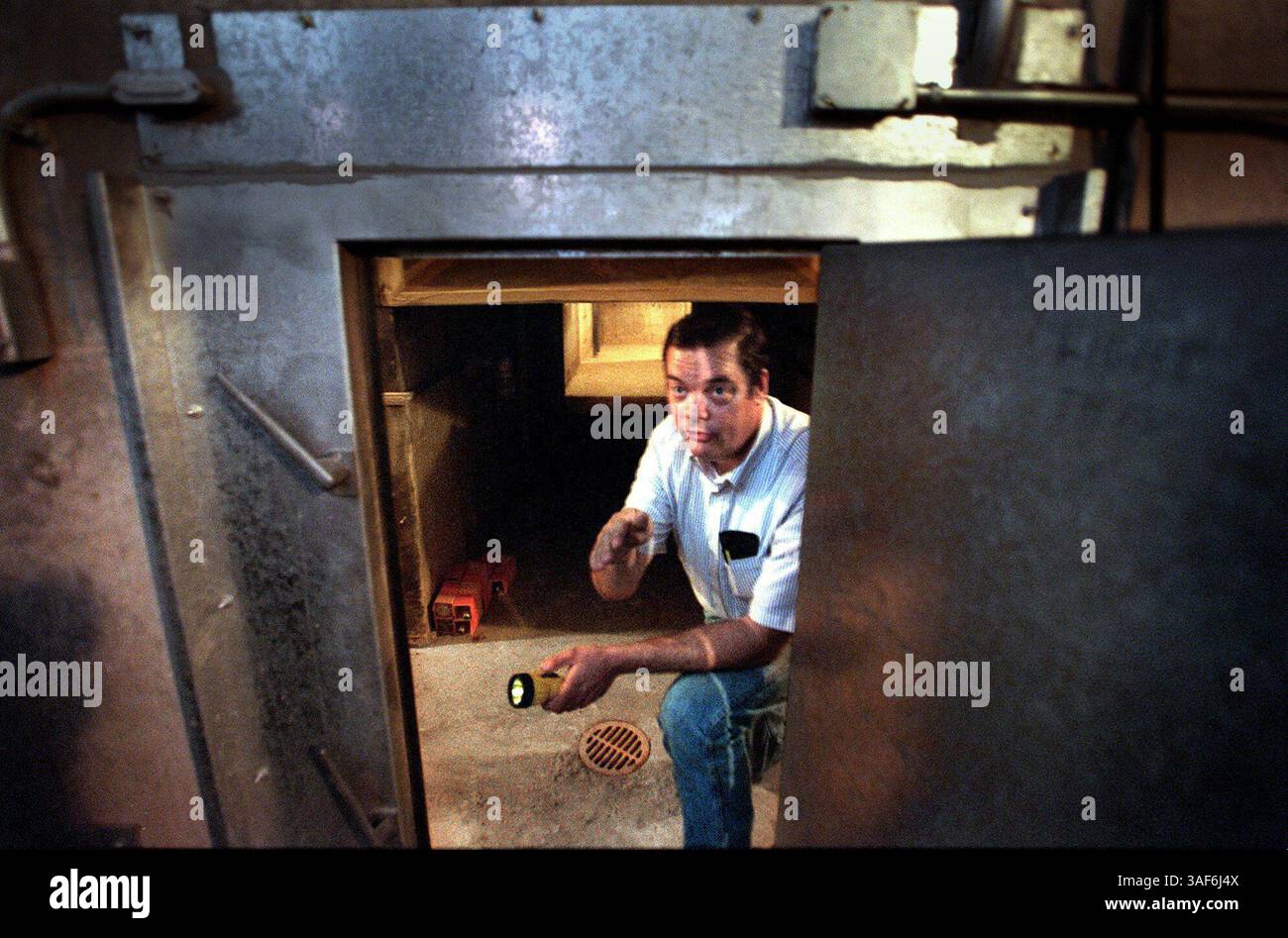 The one-of-a-kind State of California office structure in downtown ...