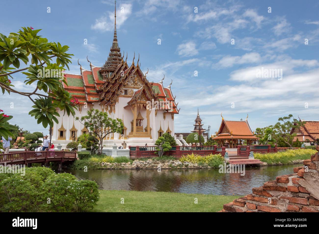 Colorful detailed architecture of Dusit Maha Prasat Throne Hall pagoda ...