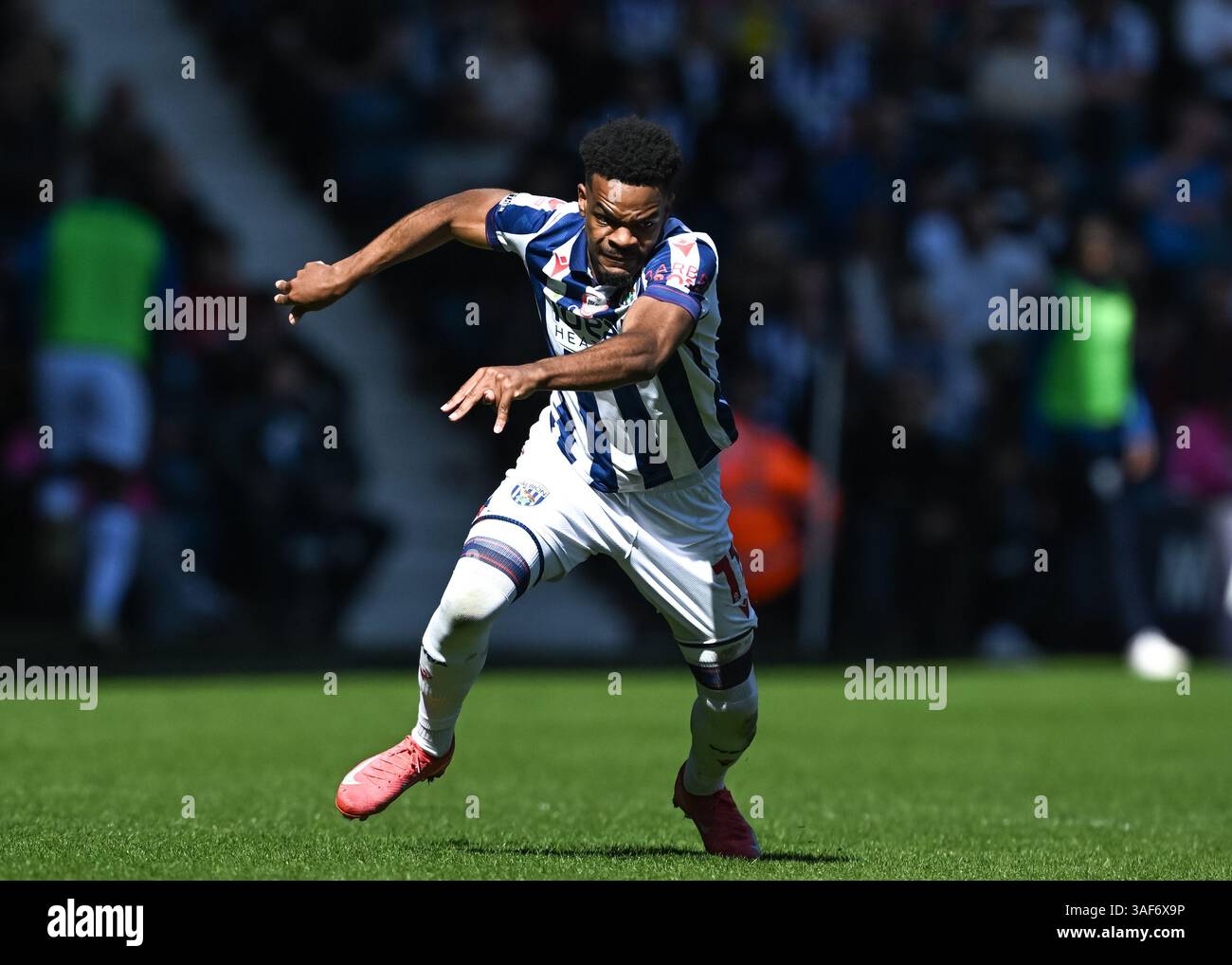 West Bromwich Albion's Grady Diangana during the Sky Bet Championship ...