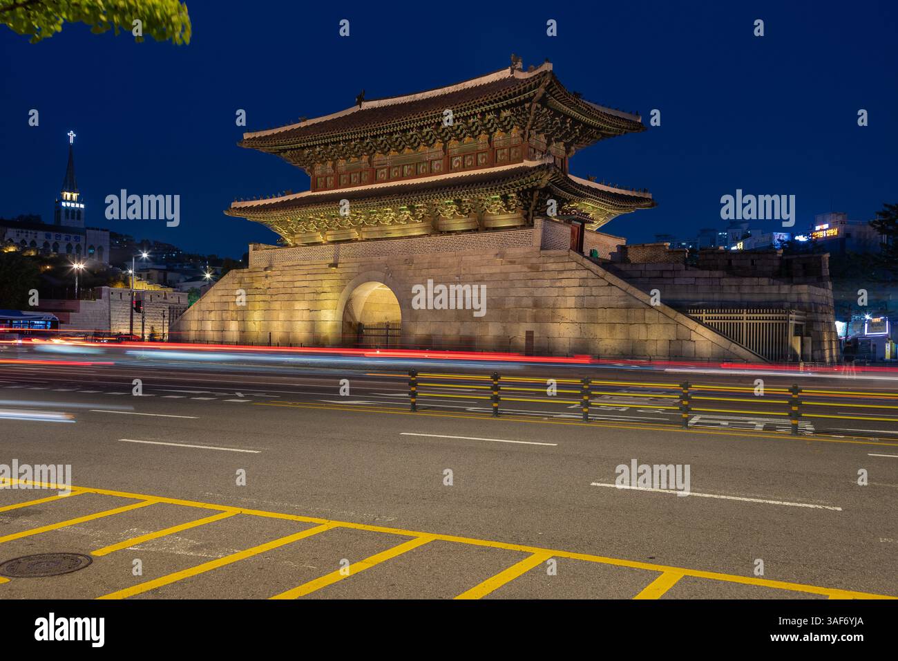 Blue hour at the illuminated Dongdaemun Gate which is a major landmark ...
