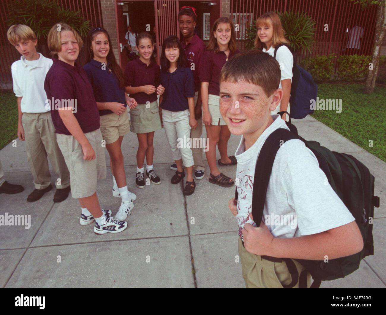 CW.90635.- - DELIVER TO:.Advance.- -.8/20/1999.- -.Tampa CAPTION INFO ...