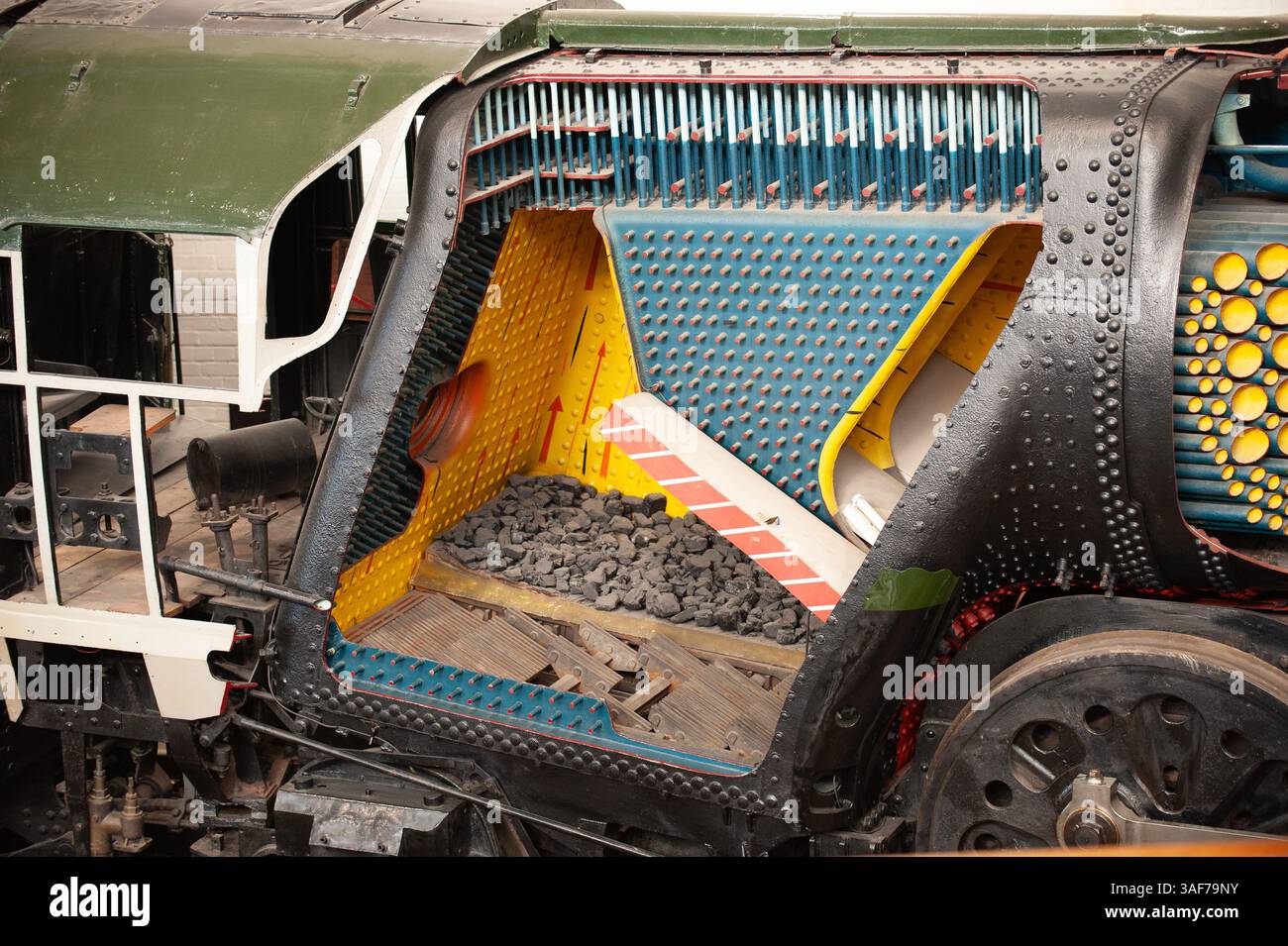 Locomotive 35029 "Ellerman Lines" cutaway to show the inner workings of ...