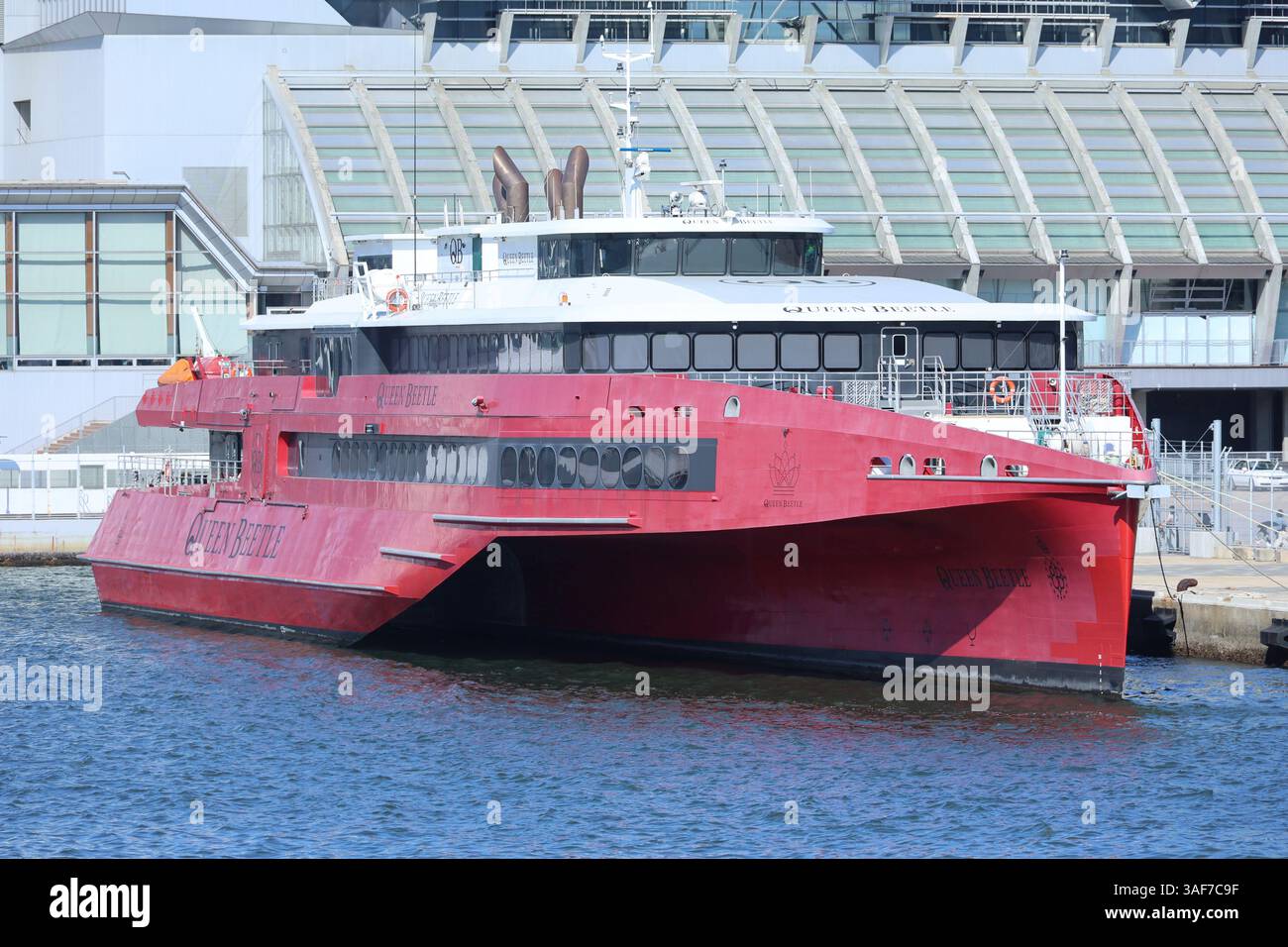 A photo shows the Queen Beetle that continued to operate while hiding ...