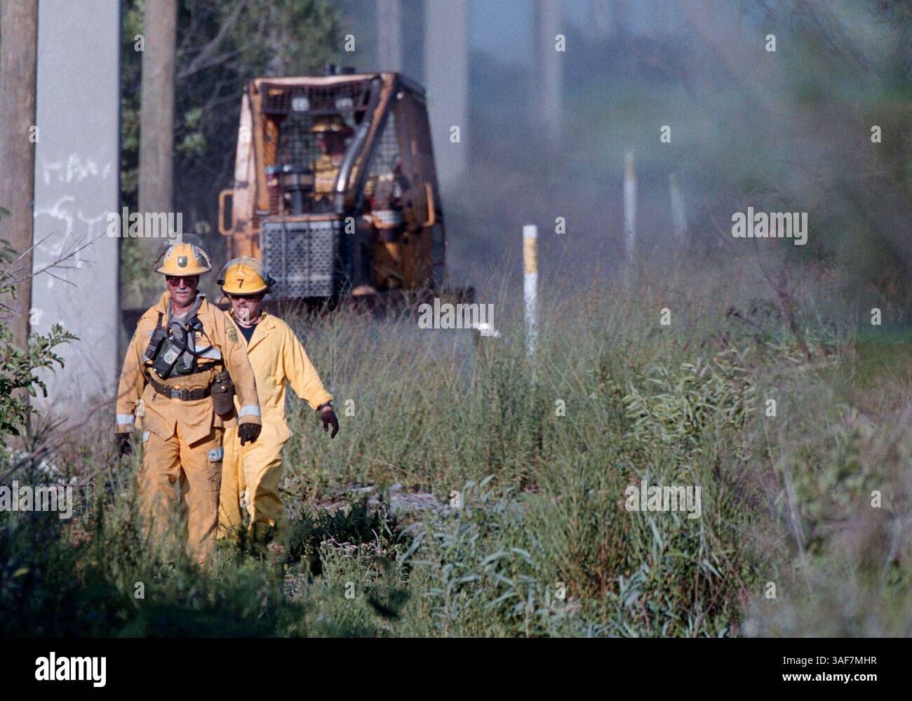 SP.105197.- - DELIVER TO:.METRO.- -.6/4/2000.- -.ST. PETE.CAPTION INFO ...