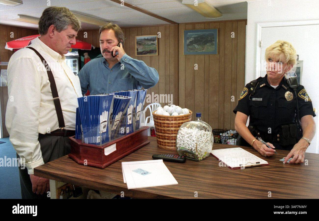 HT.106008.- DELIVER TO:.ht desk.-.6/21/2000.- CAPTION INFO:.1) In the ...