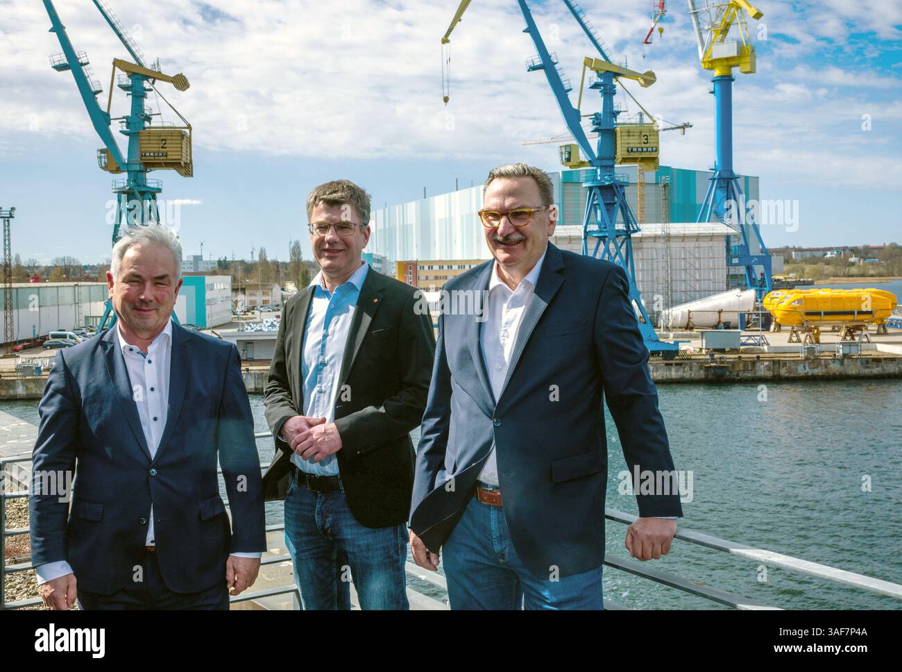 Wismar, Germany. 07th Apr, 2025. Bernd Hartmann (r), Labor Director at ...