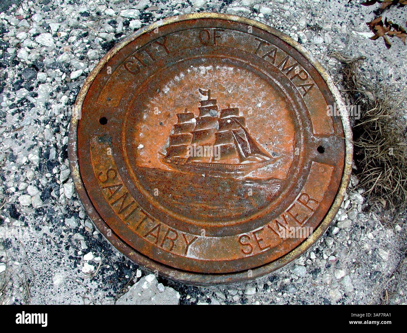 Fancy manhole cover hi-res stock photography and images - Alamy