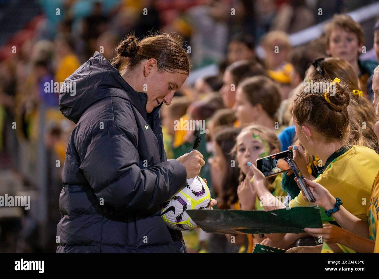 Newcastle, Australia, April 7th 2025: Natasha Prior (5 Australia) signs ...