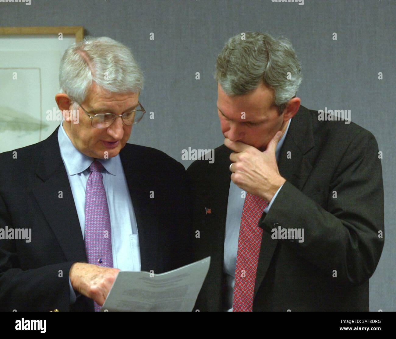 Robert daugherty hi-res stock photography and images - Alamy