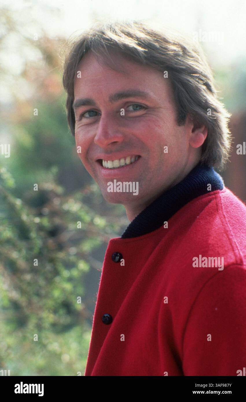 (FILE PHOTO) Comedic Actor JOHN RITTER collapsed on the set of his ...