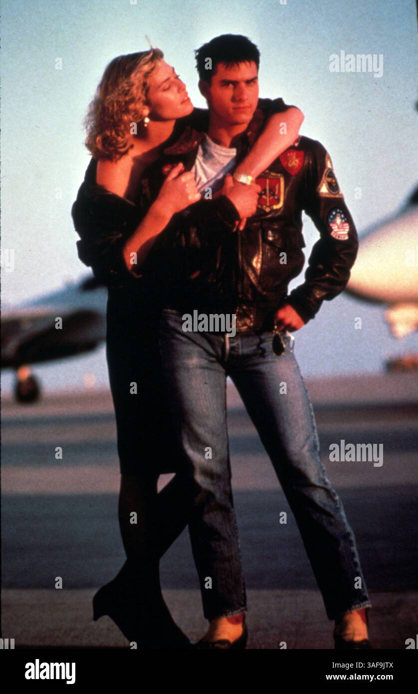 Top gun 1986 kelly mcgillis hi-res stock photography and images - Alamy