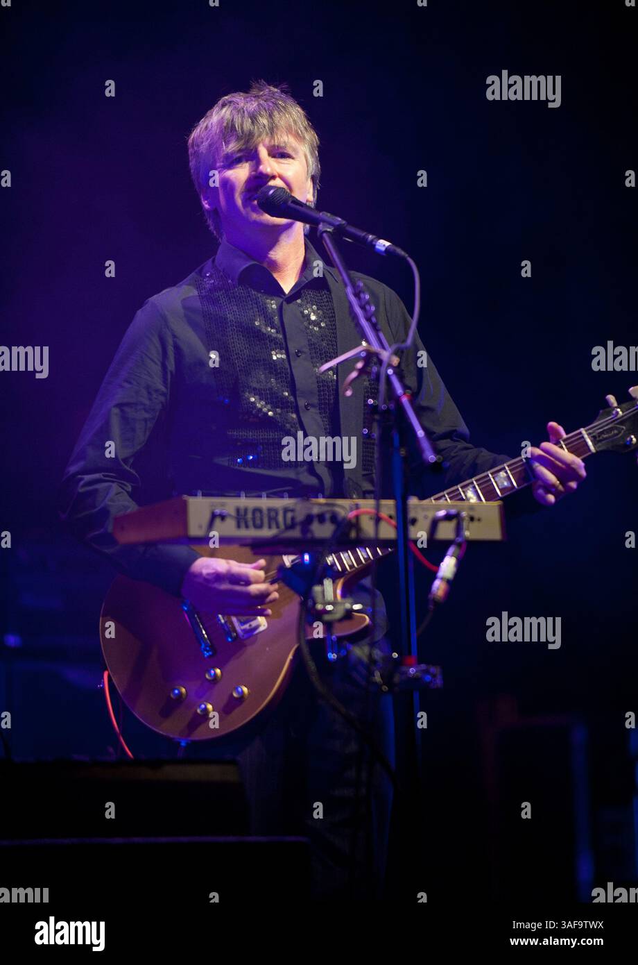 Jul 29, 2009 - Miami Beach, Florida, U.S. - Singer NEIL FINN as the ...