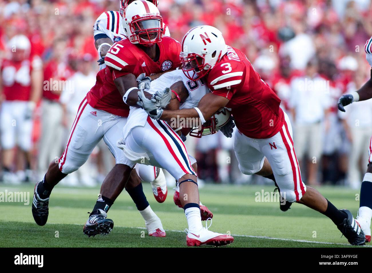 5 September 2009: Florida Atlantic cornerback Tavious Polo tackled for ...