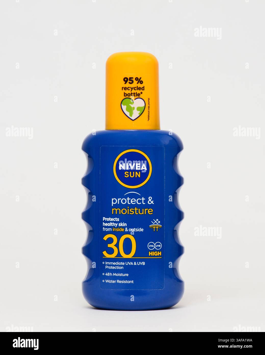 Nivea Sun care lotion SPF 30 blue bottle tube packaging, sunscreen Nivea, Nivea Sun protect ...