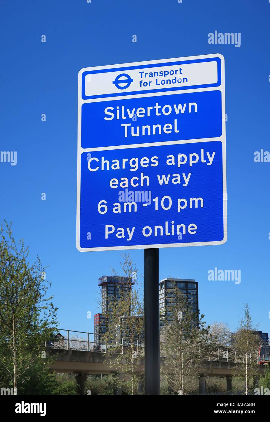 Silvertown tunnel sign hi-res stock photography and images - Alamy