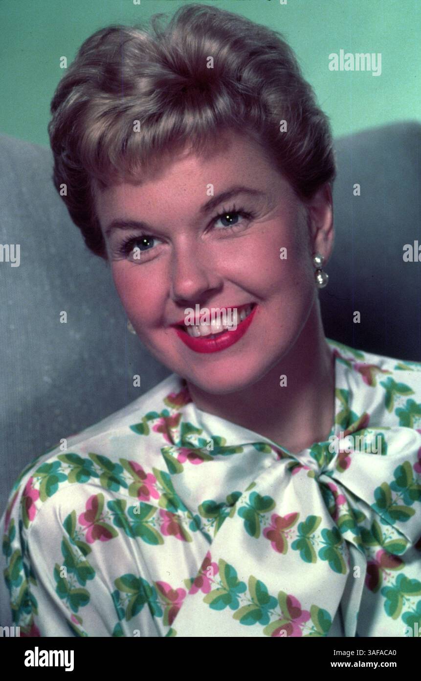 Jun 01, 1957; Hollywood, California, USA; 1957, Film Title: PAJAMA GAME, Director: STANLEY DONEN ...