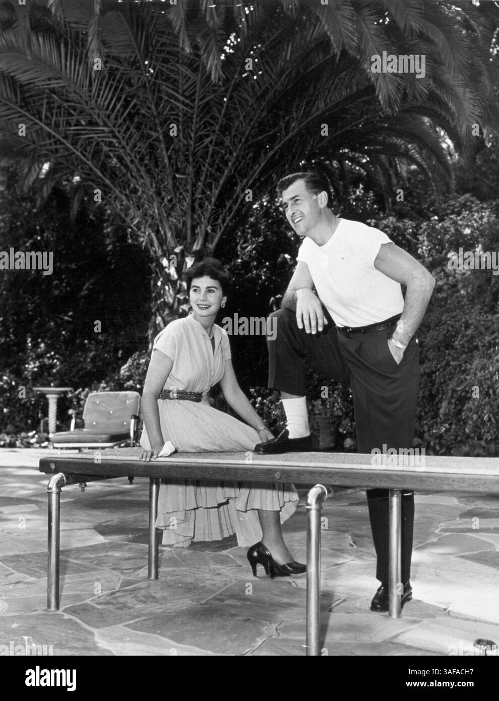 Jun 01, 1952; Hollywood, California, USA; 1952, Pictured: JEAN SIMMONS ...