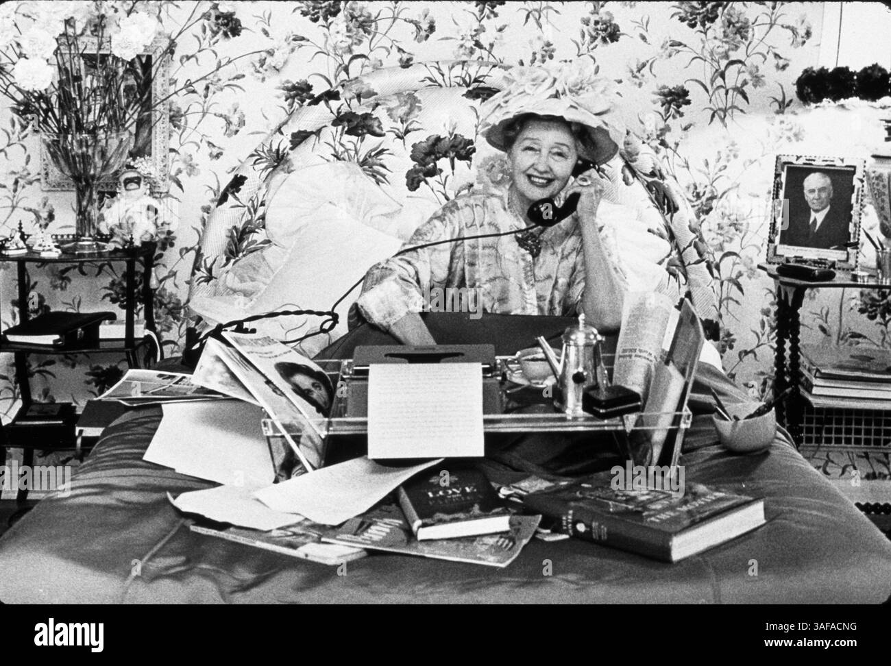Jun 01, 1958; Hollywood, California, USA; 1958, Pictured: HEDDA HOPPER ...