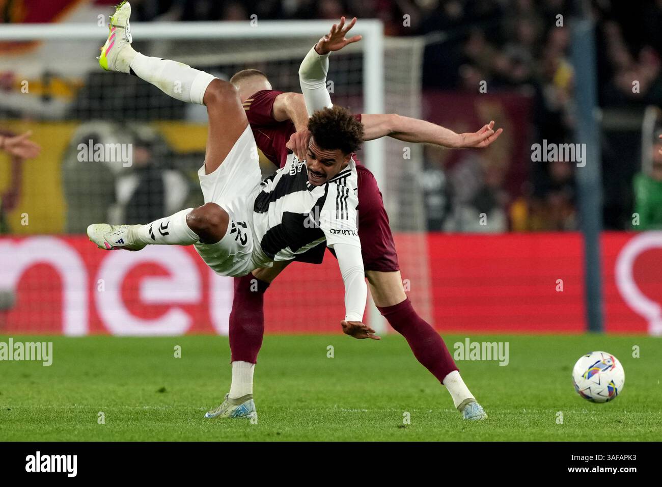 Roma juventus 6 april hi-res stock photography and images - Alamy