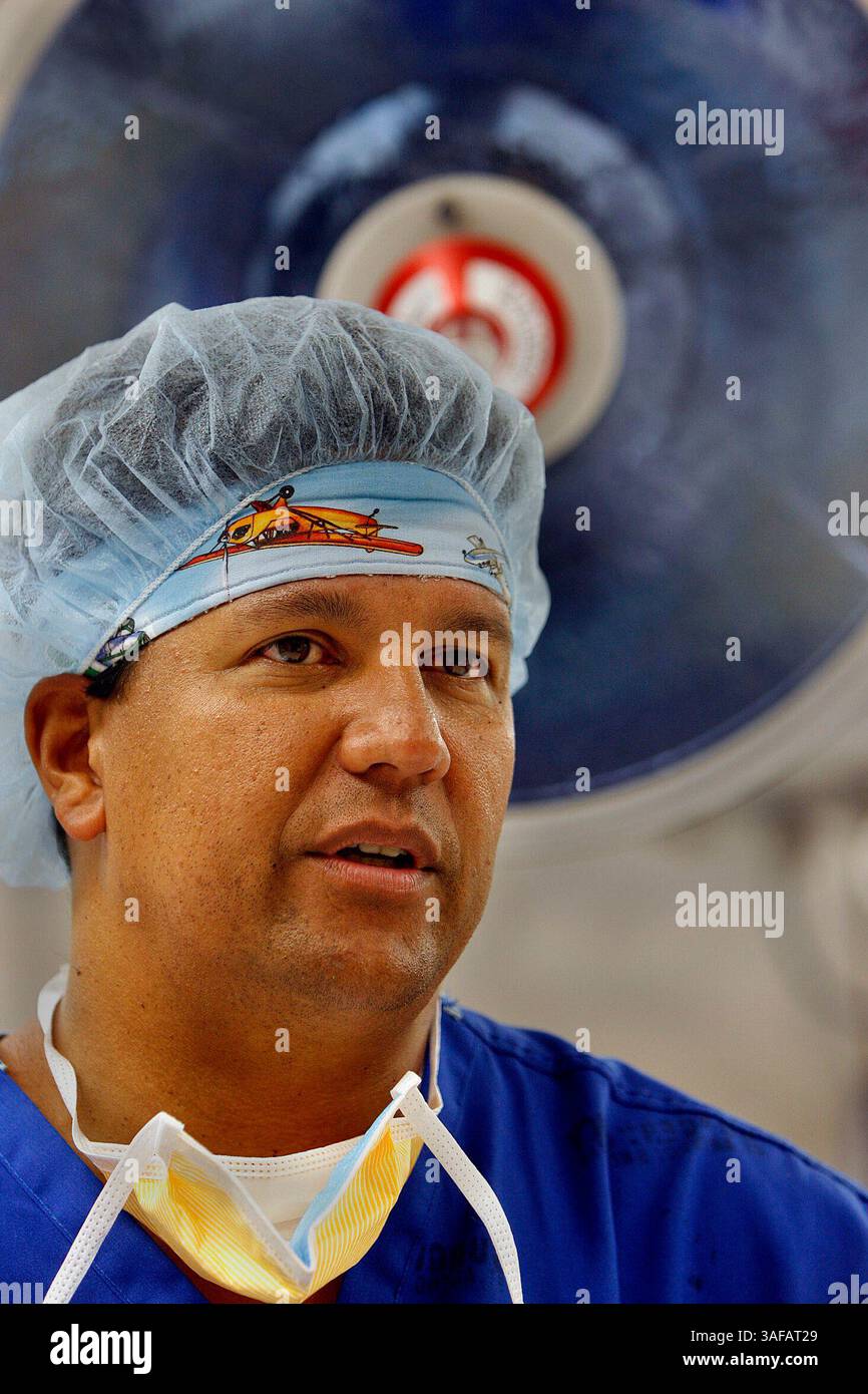 CAPTION: (05/30/2007) ORTHOPEDIC SURGEON KOCO EATON PERFORMS SHOULDER ...