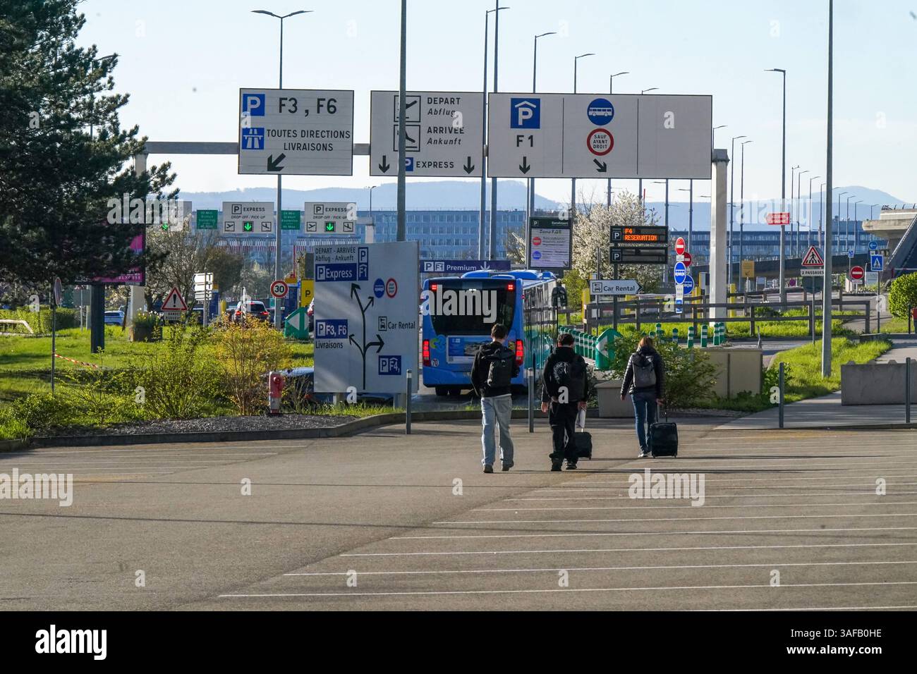 EuroAirport Basel-Mulhouse-Freiburg, Schweiz, Frankreich, Deutschland ...