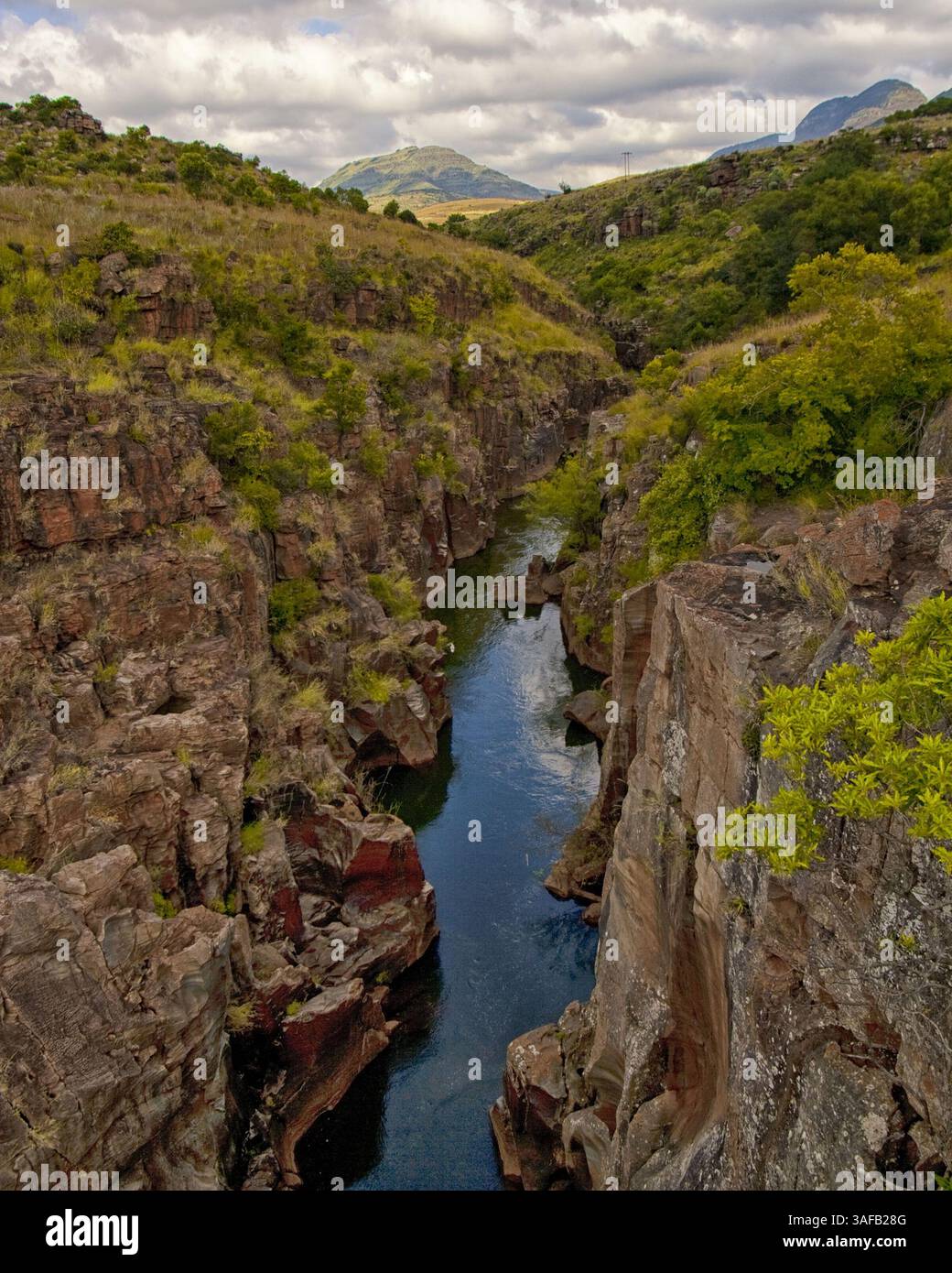 March 25, 2011 - Mpumalanga, South Africa - The scenic Blyde River runs ...