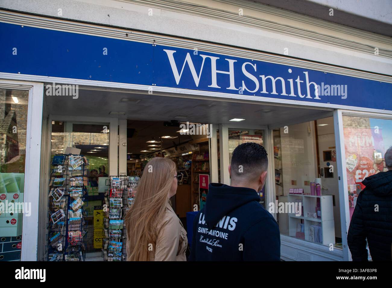 Windsor, Berkshire, UK. 29th March, 2025. A WHSmith store in Windsor ...